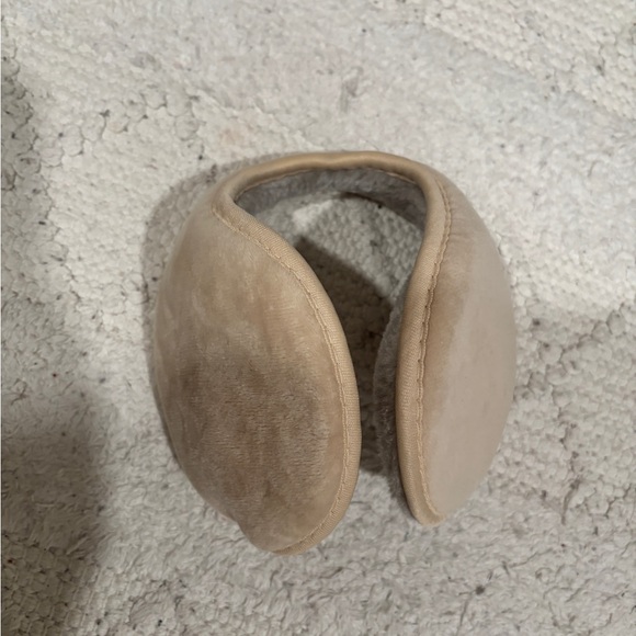 Amazon | Accessories | Amazon Cozy Beige Tan And Grey Ear Muffs | Poshmark